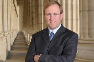 ‘To ABC News: Fire Jon Karl’ New Petition Calls On ABC To Drop ...