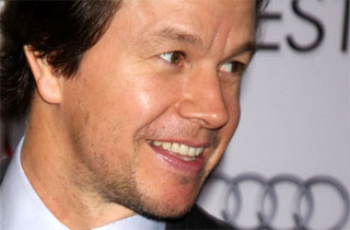 Mark Walhberg to Meet with Vietnamese Man He Assaulted as Teenager