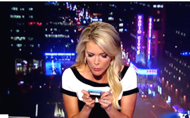 Fox News Responds to Rumors That Megyn Kelly Went on Vacation Because ...