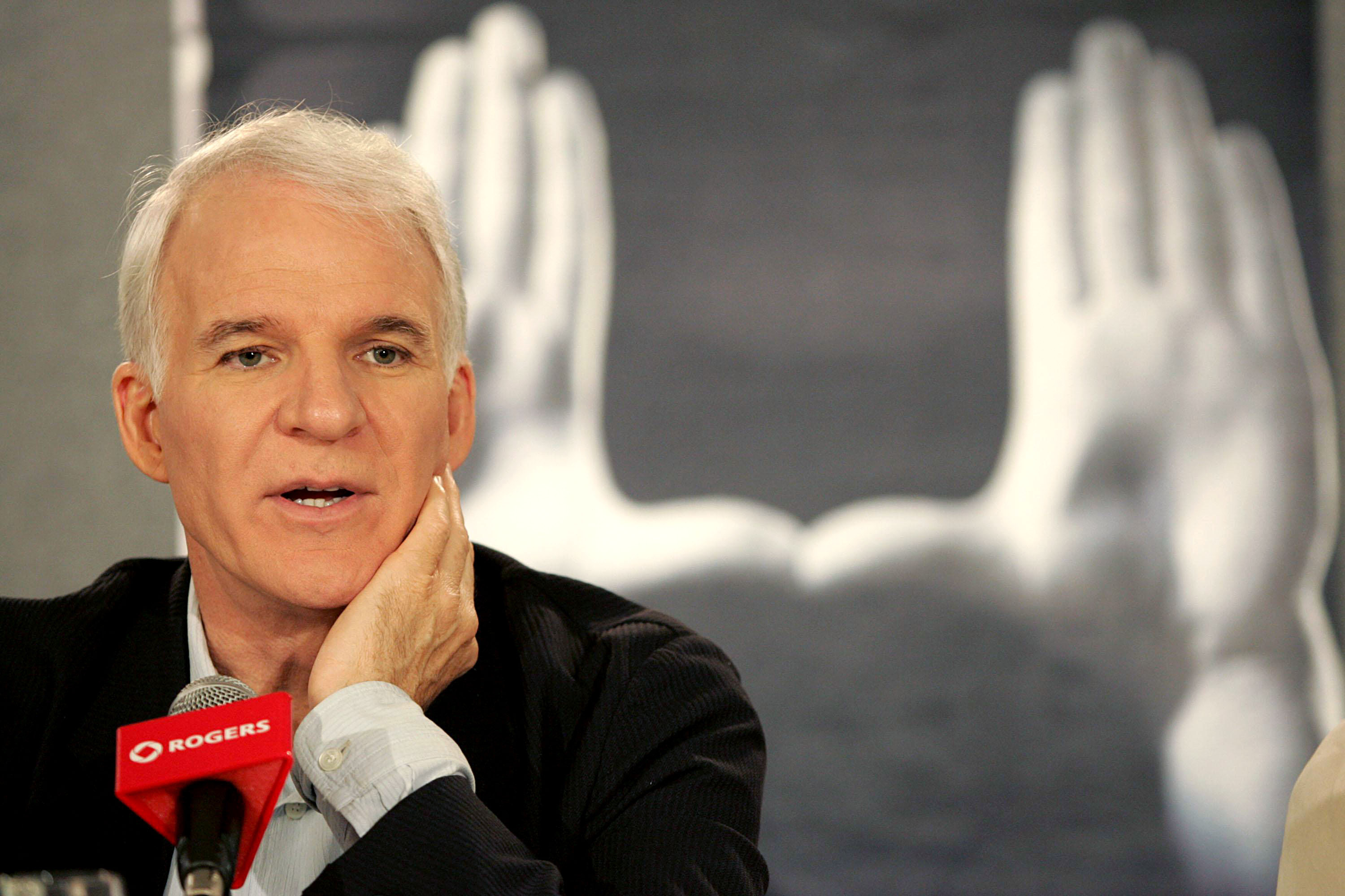After Backlash, Steve Martin Deletes His Twitter Tribute to Carrie Fisher
