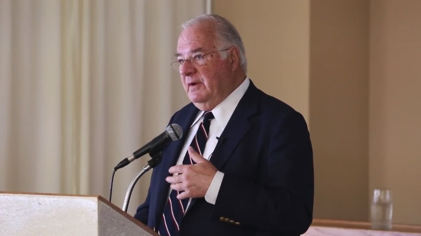 Media Twitter Blasts Billionaire Joe Ricketts For Pulling Plug on ...