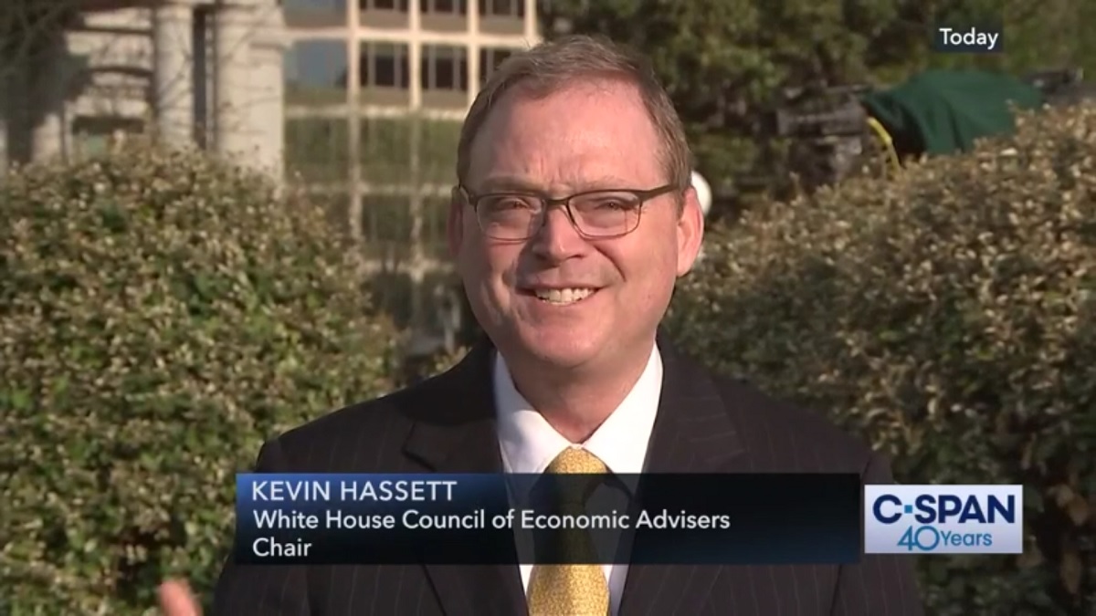 White House Economics Chief Kevin Hassett Refuses to Defend Trump's ...