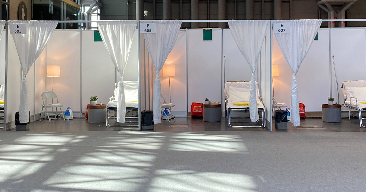 Stunning Photos of NYC Convention Center Makeshift Hospital