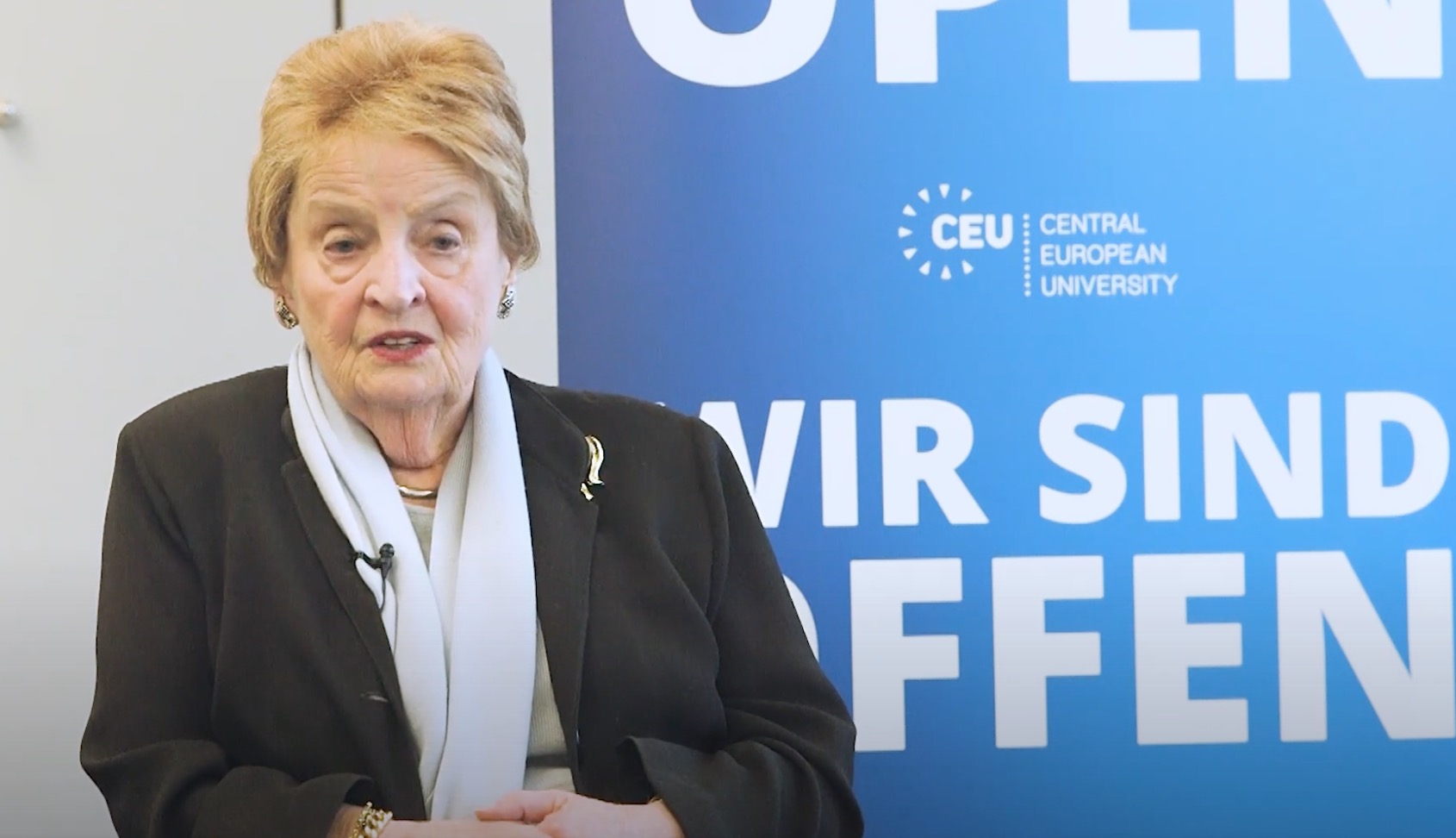 Madeleine Albright, Jeb Bush and H.R. McMaster Sign Proclamation ...