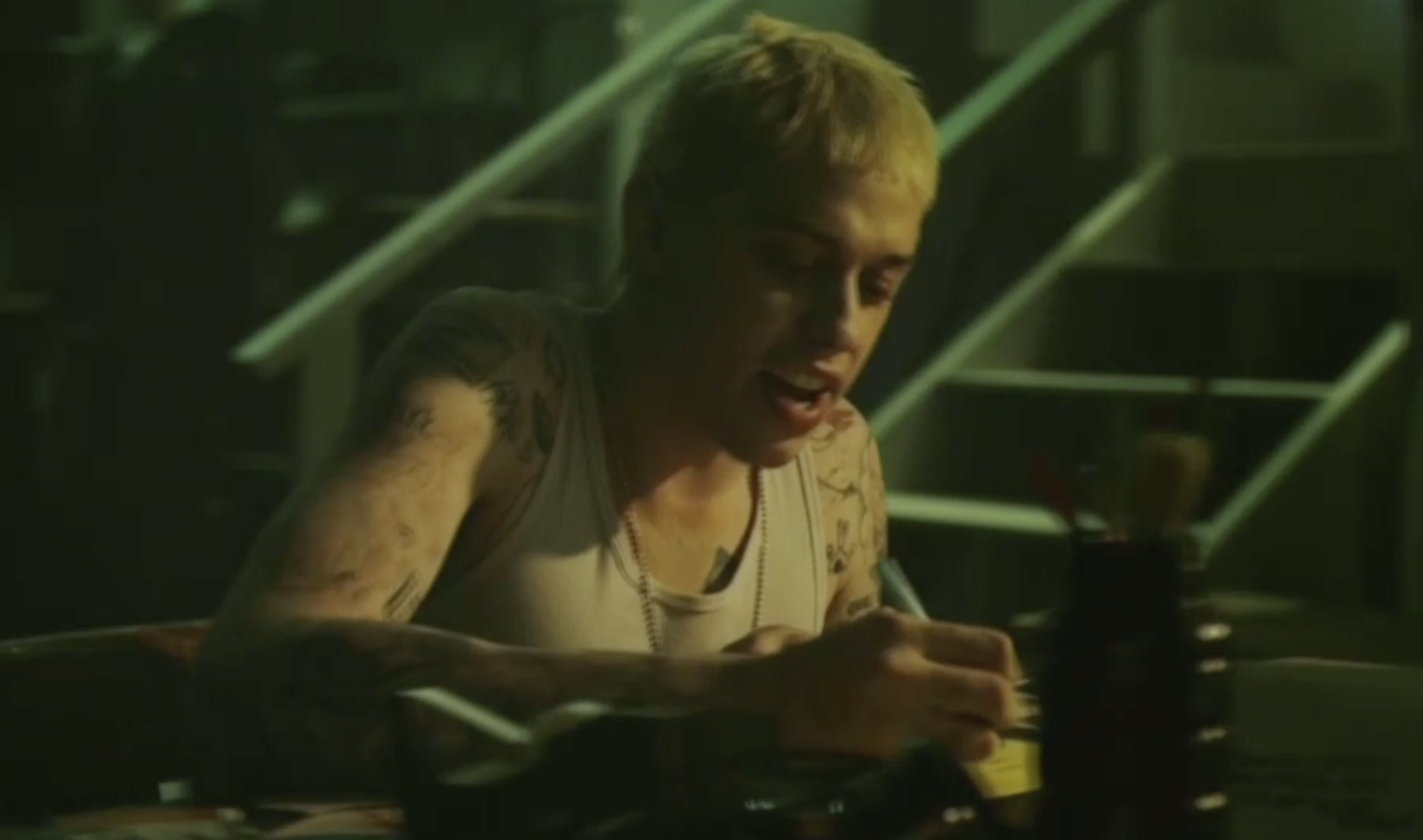 SNL Features Pete Davidson as Eminem 'Stan' for Santa Claus