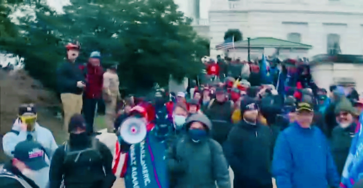 CNN Cameraman Being Chased at Capitol By Mob Chanting 'CNN Sucks!'