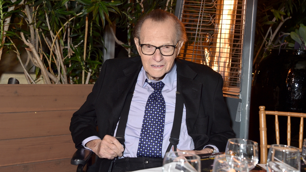 Larry King Has Died at Age 87 After Covid Hospitalization