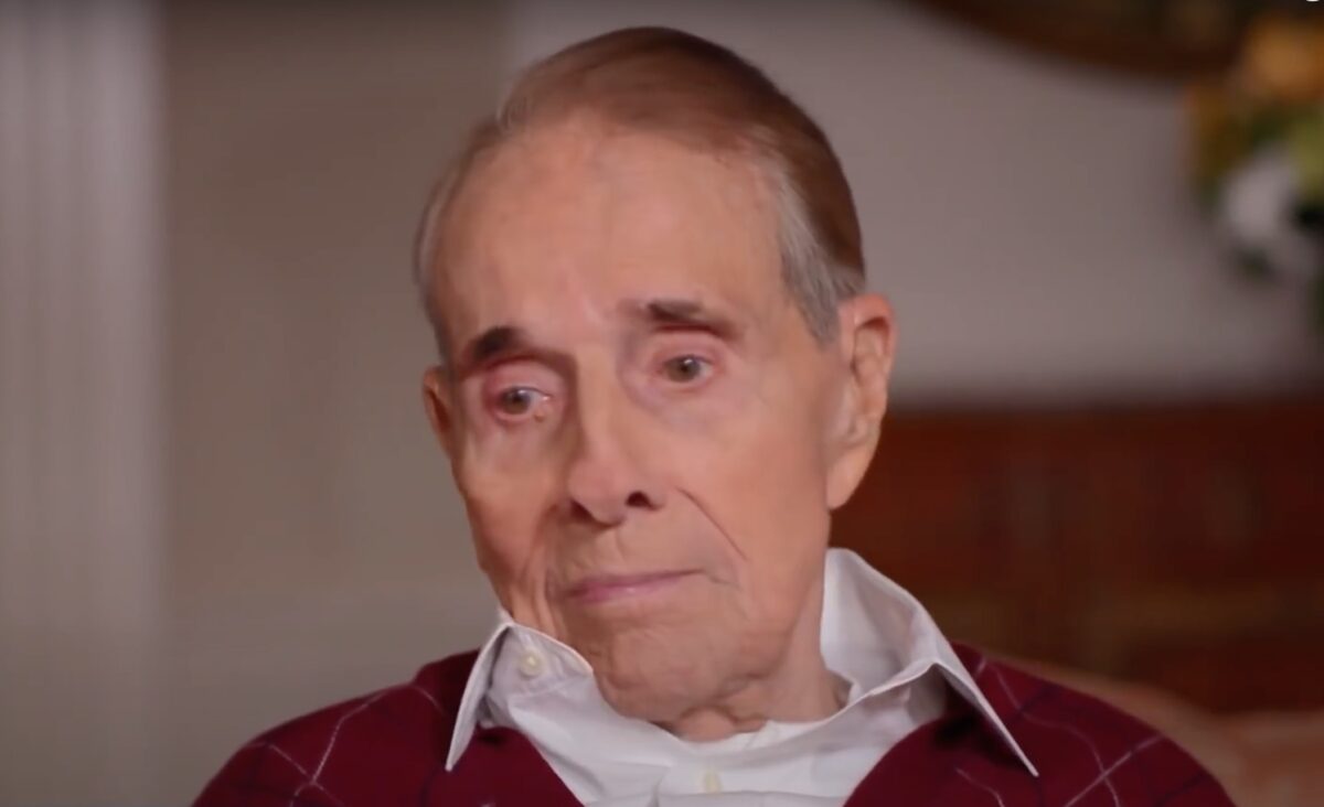 Bob Dole Announces Stage-Four Lung Cancer Diagnosis