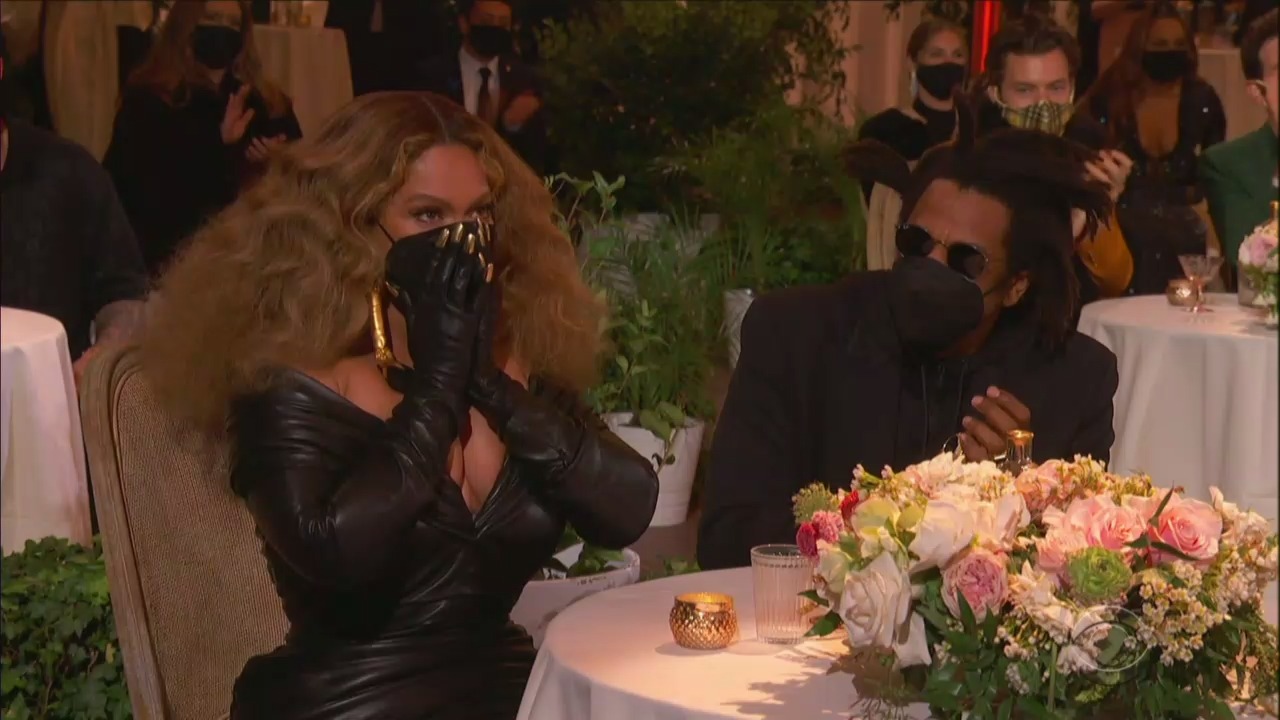 Beyonce Accepts 28th Grammy Award (Video)