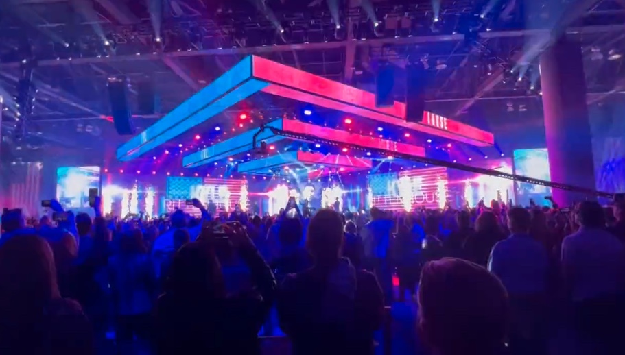 Kyle Rittenhouse Gets WILD Cheers at Turning Point USA Event