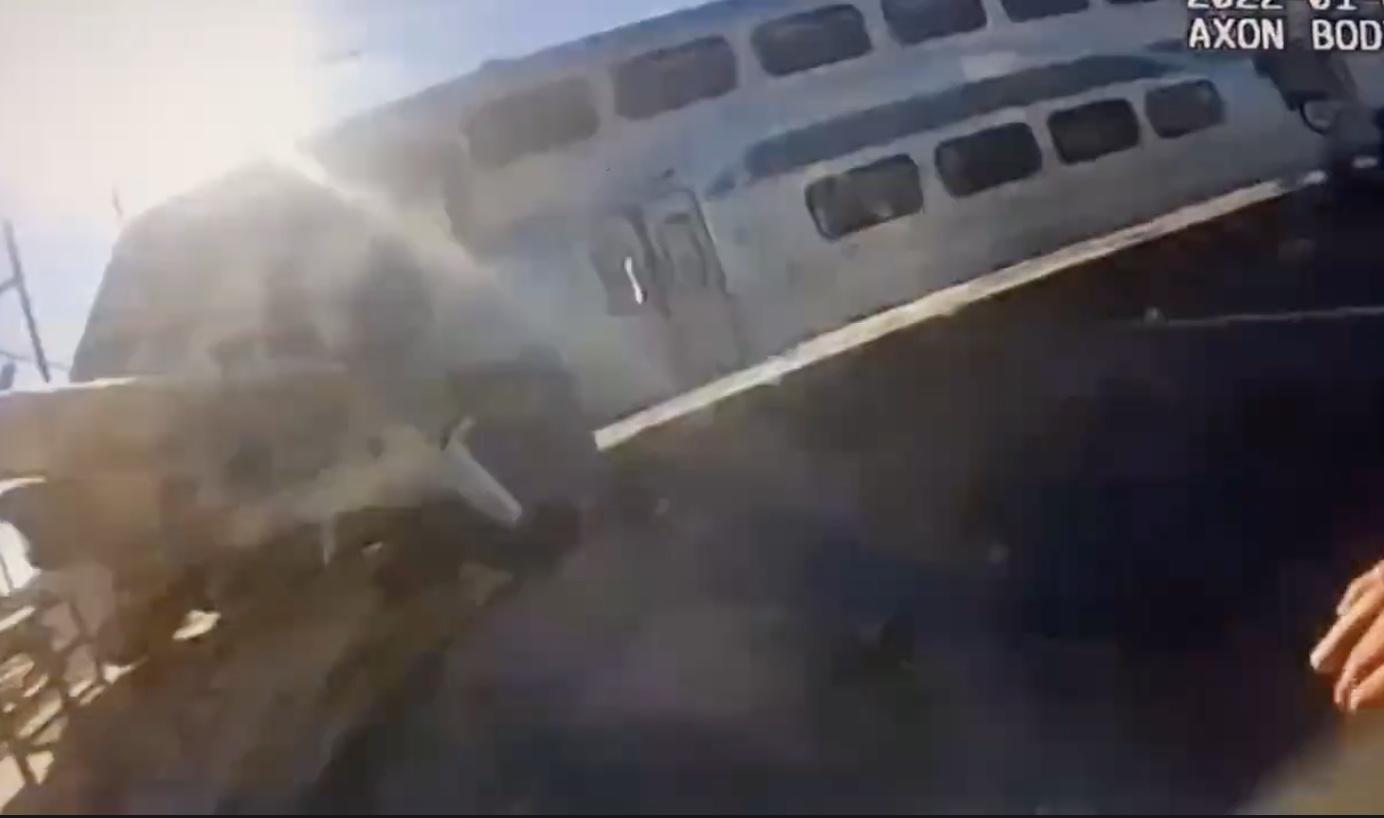 Video of Train Crashing Into Airplane Crashed on LA Tracks