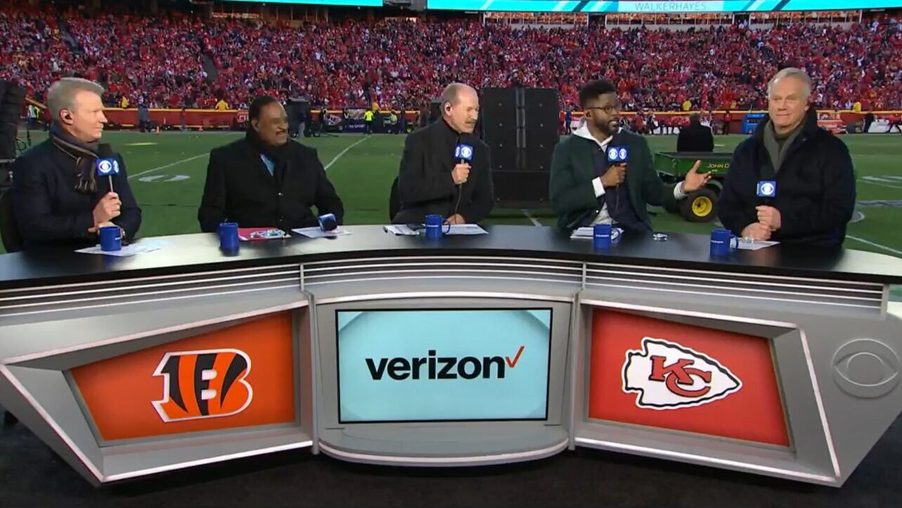 NFL on CBS Gets Dominated By Walker Hayes' Applebee's Song