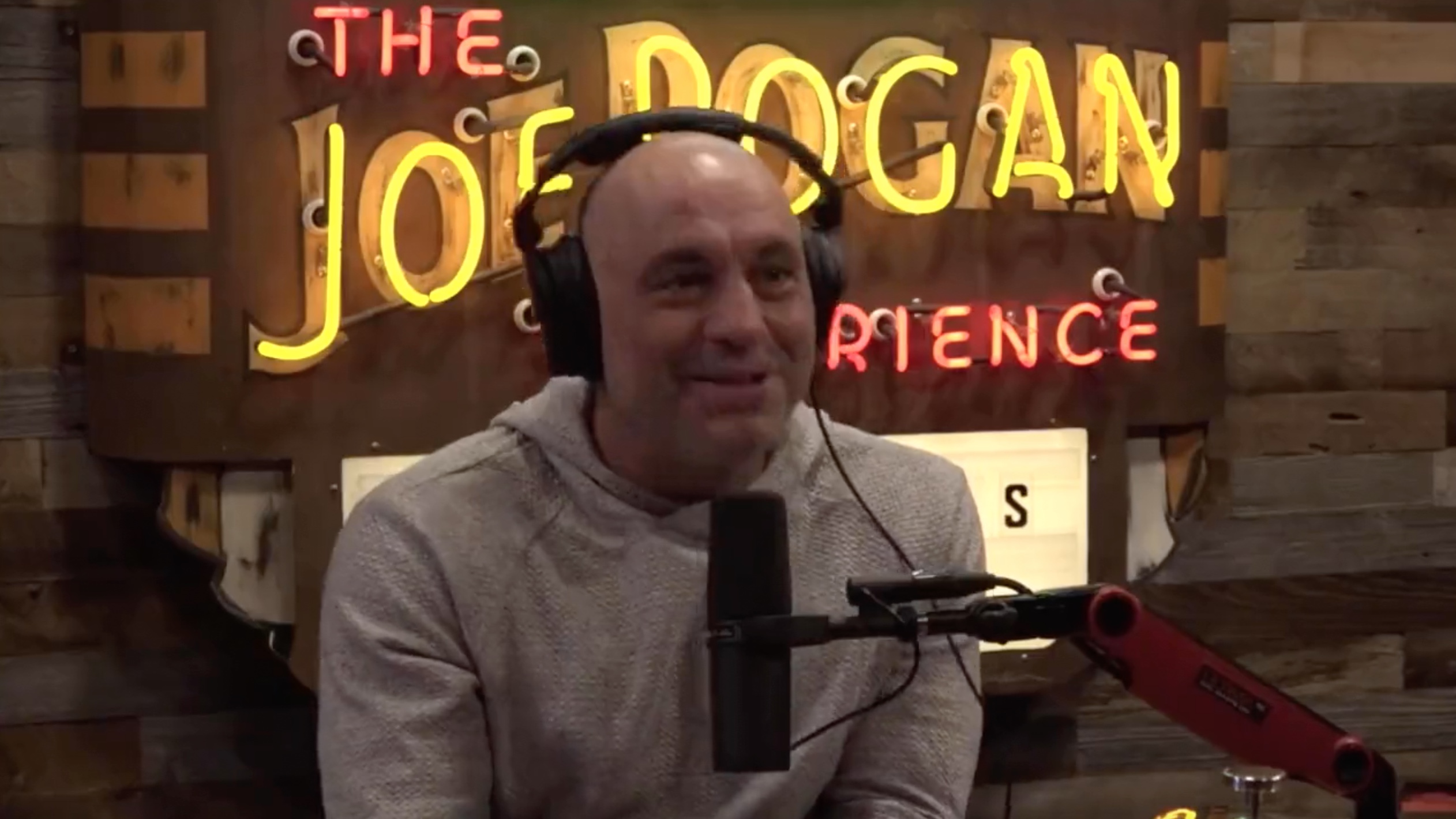 Joe Rogan Rips CNN Plus, Mocks Brian Stelter and Jake Tapper