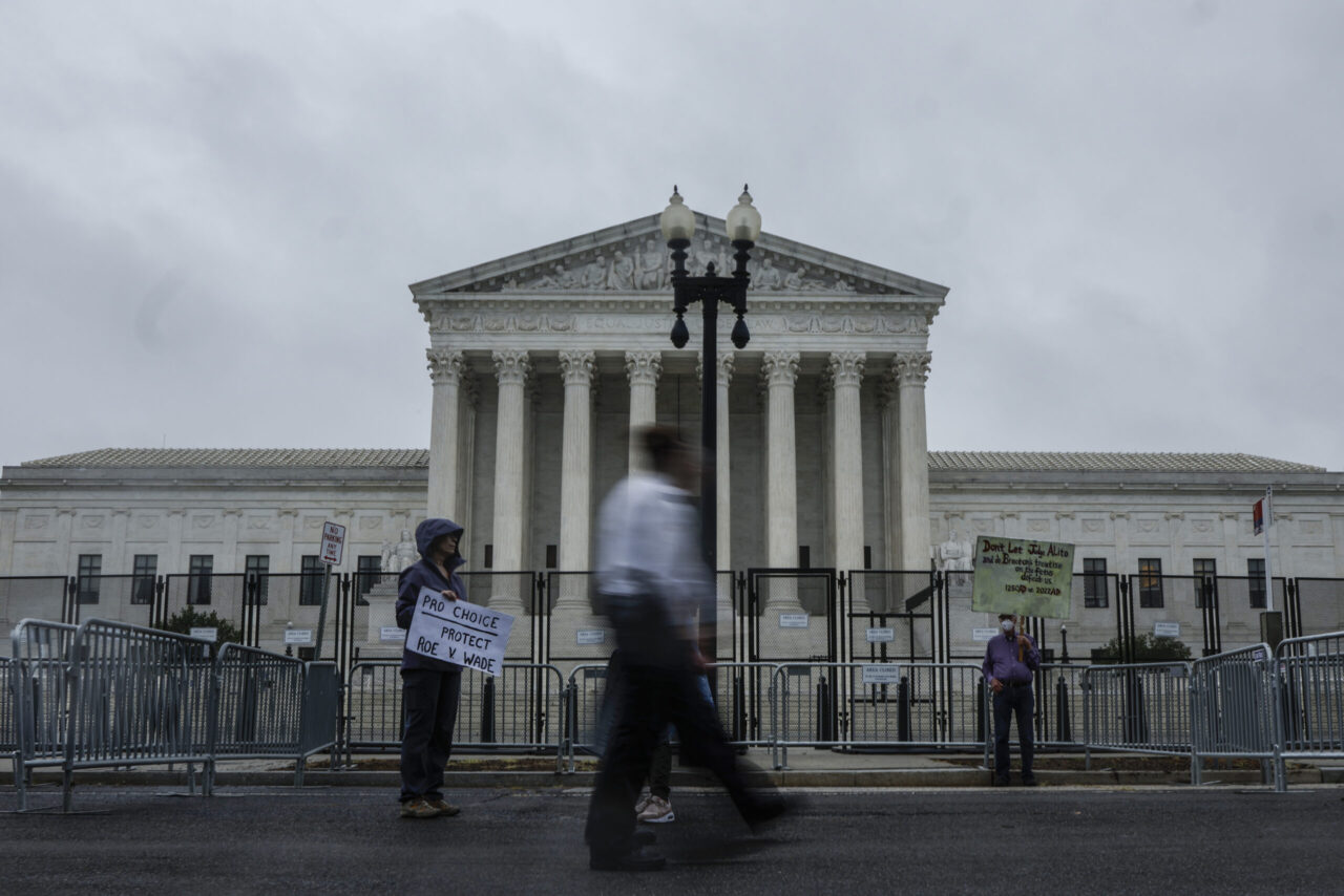 ‘Roe v. Wade is Dead’: Twitter Erupts Over Dobbs Ruling