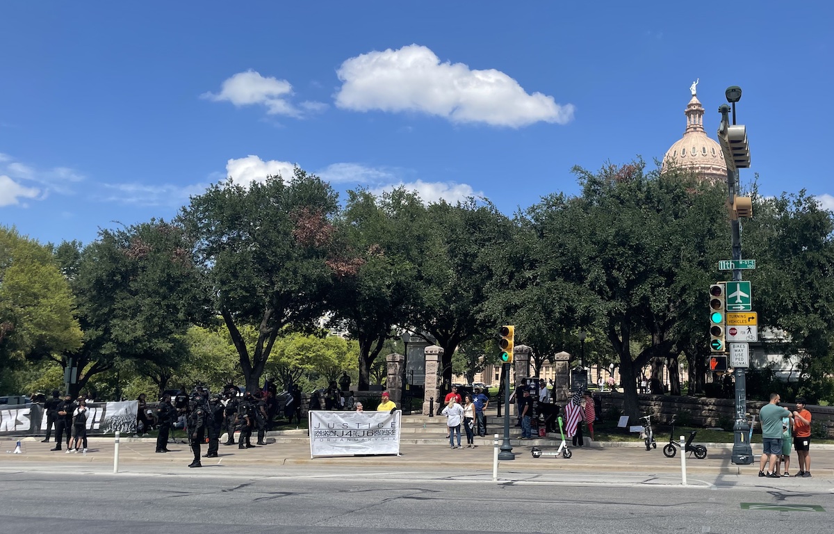 Supporters of Jan. 6 Rioters and Black Second Amendment Activists Hold ...