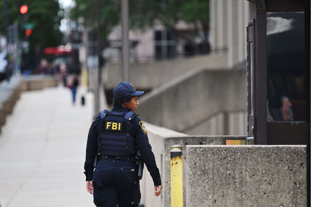 ABC News Producer Resigns, Withdraws From Public After FBI Raid: Report