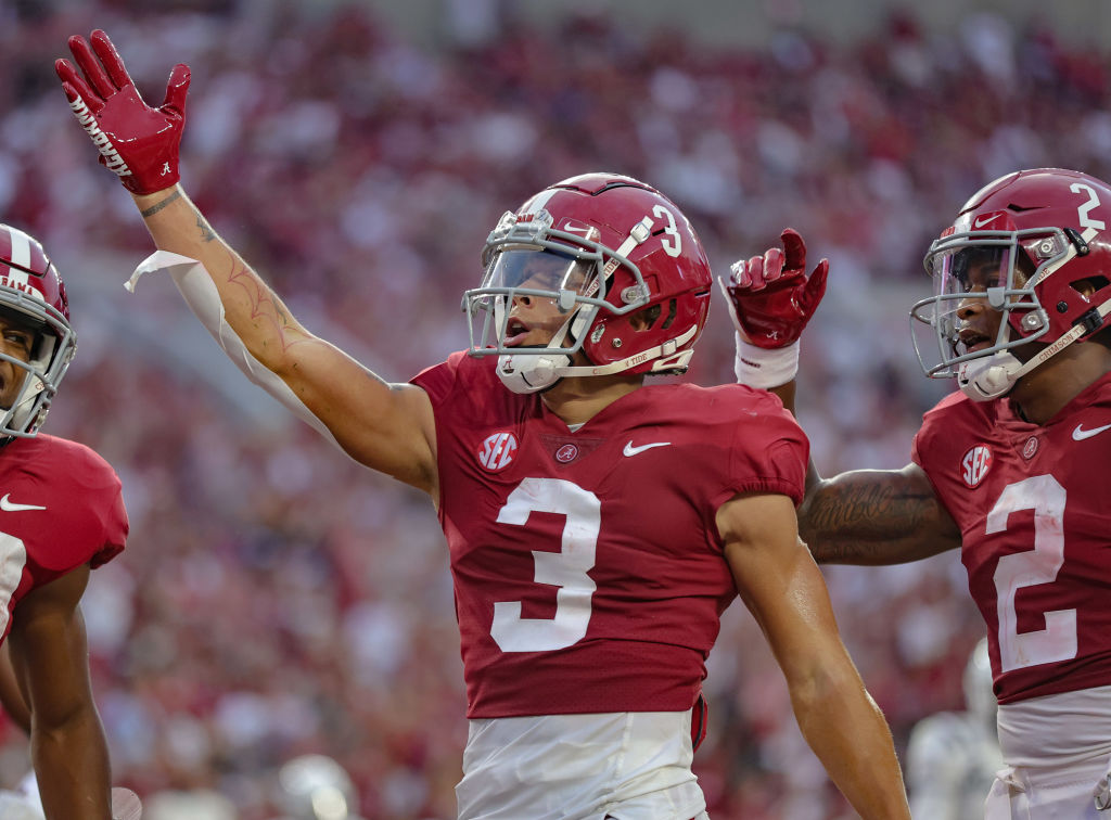 WATCH: Alabama Wide Receiver Appears To Smack Tennessee Fan On The Head ...