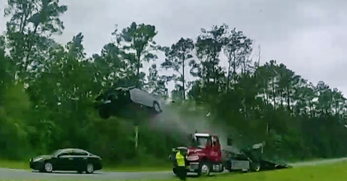 Video of 'Unbelievable' Dukes of Hazzard-Style Car Crash Stuns CNN Anchors