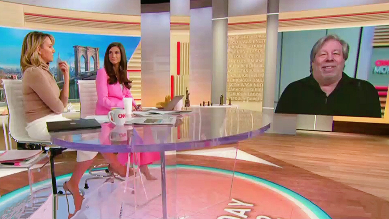 ‘Wow!’ CNN This Morning Crew Guffaws At Apple Co-Founder’s Dragging of ...