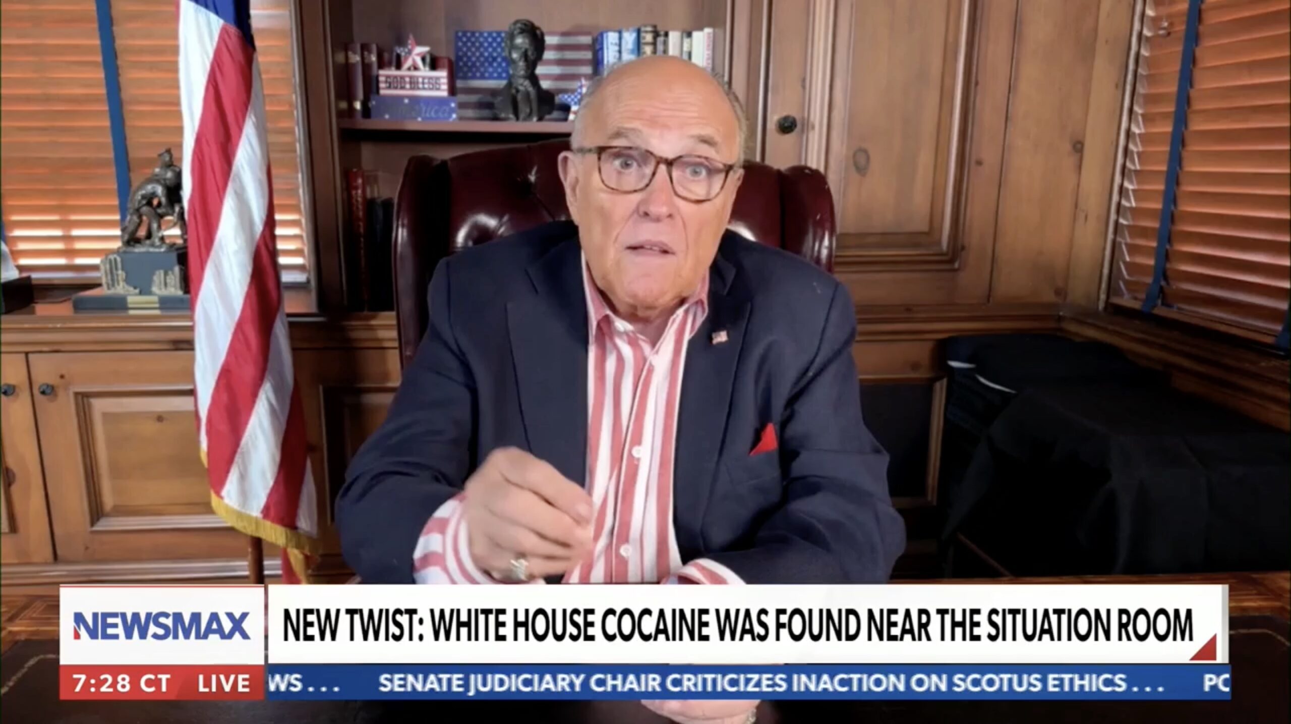 'I'll Catch Them': Rudy Giuliani Says White House Should Hire Him to ...