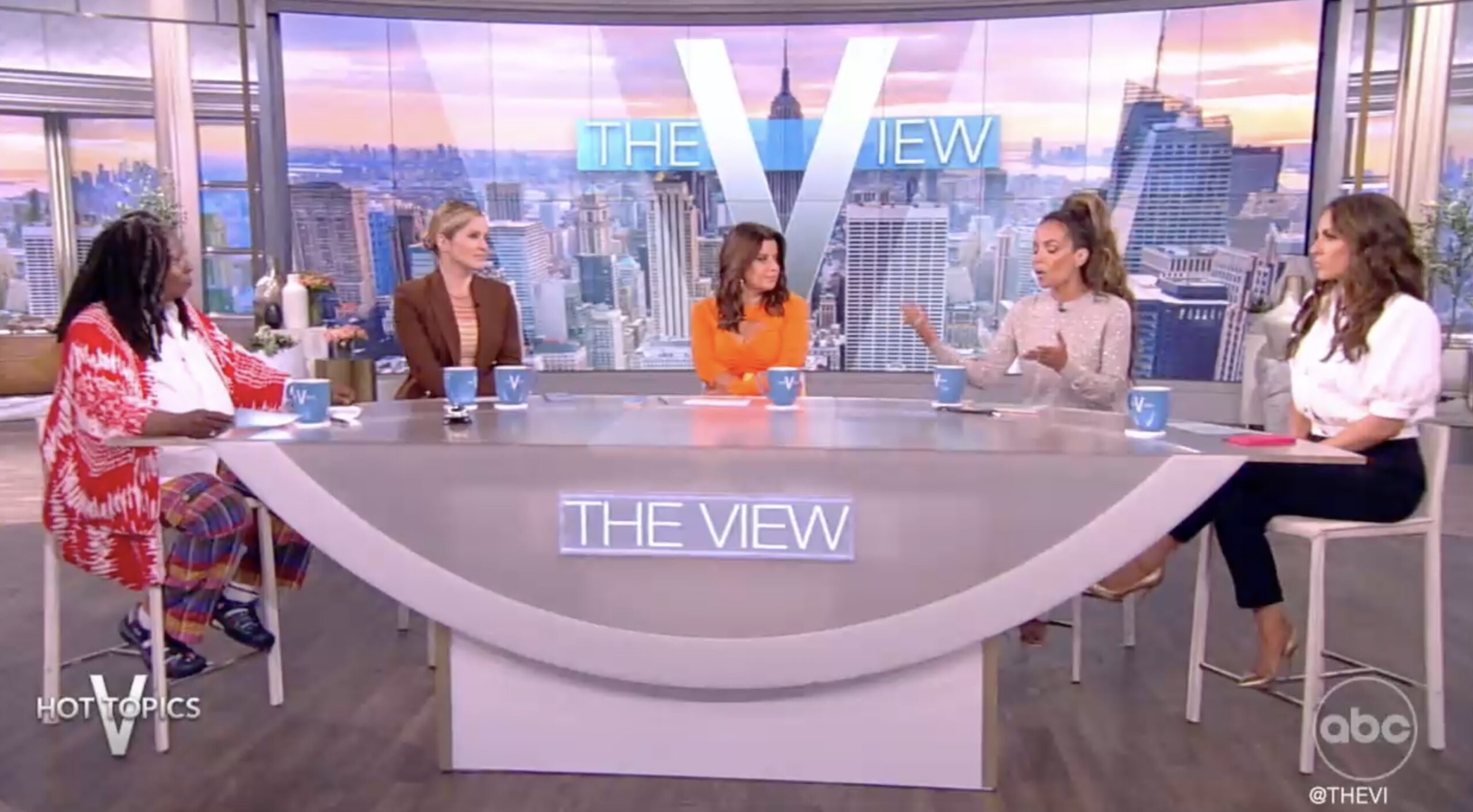 The View Raves About 'Nicer, All-Encompassing' Threads