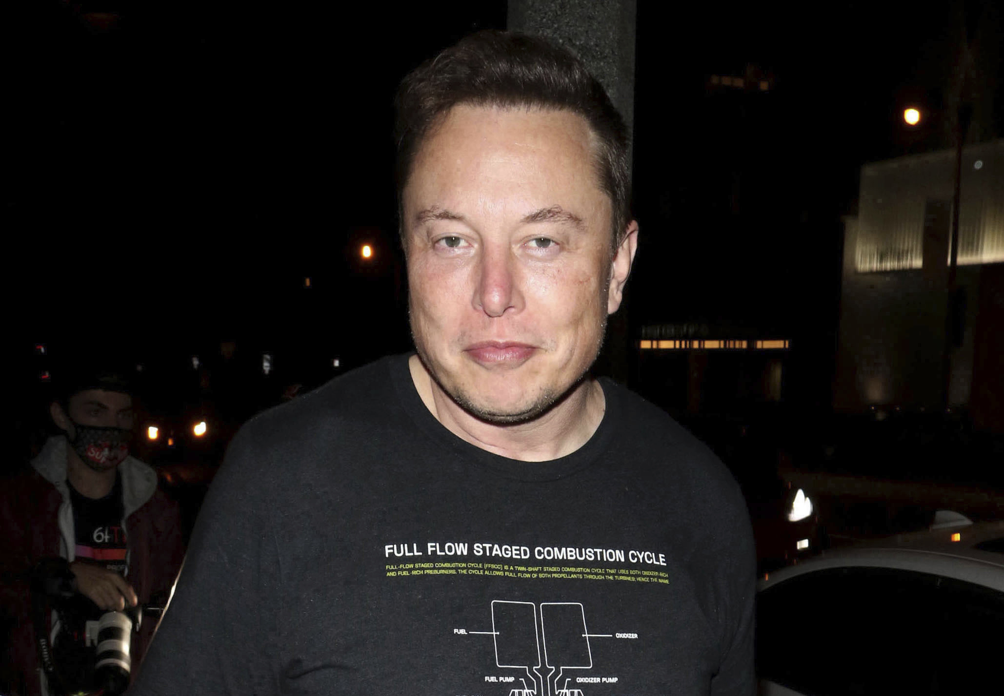 Elon Musk Fuels Attacks On Newspaper, Ripped By Exec Editor