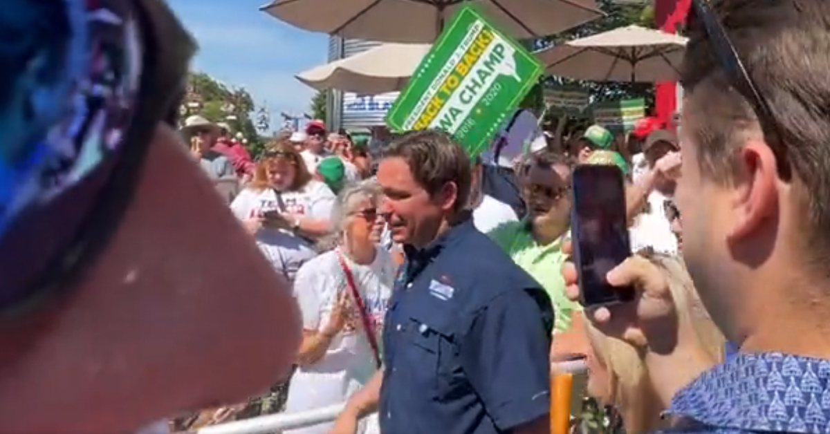 Trump Overshadows Ron DeSantis At Iowa Fair - With Planes