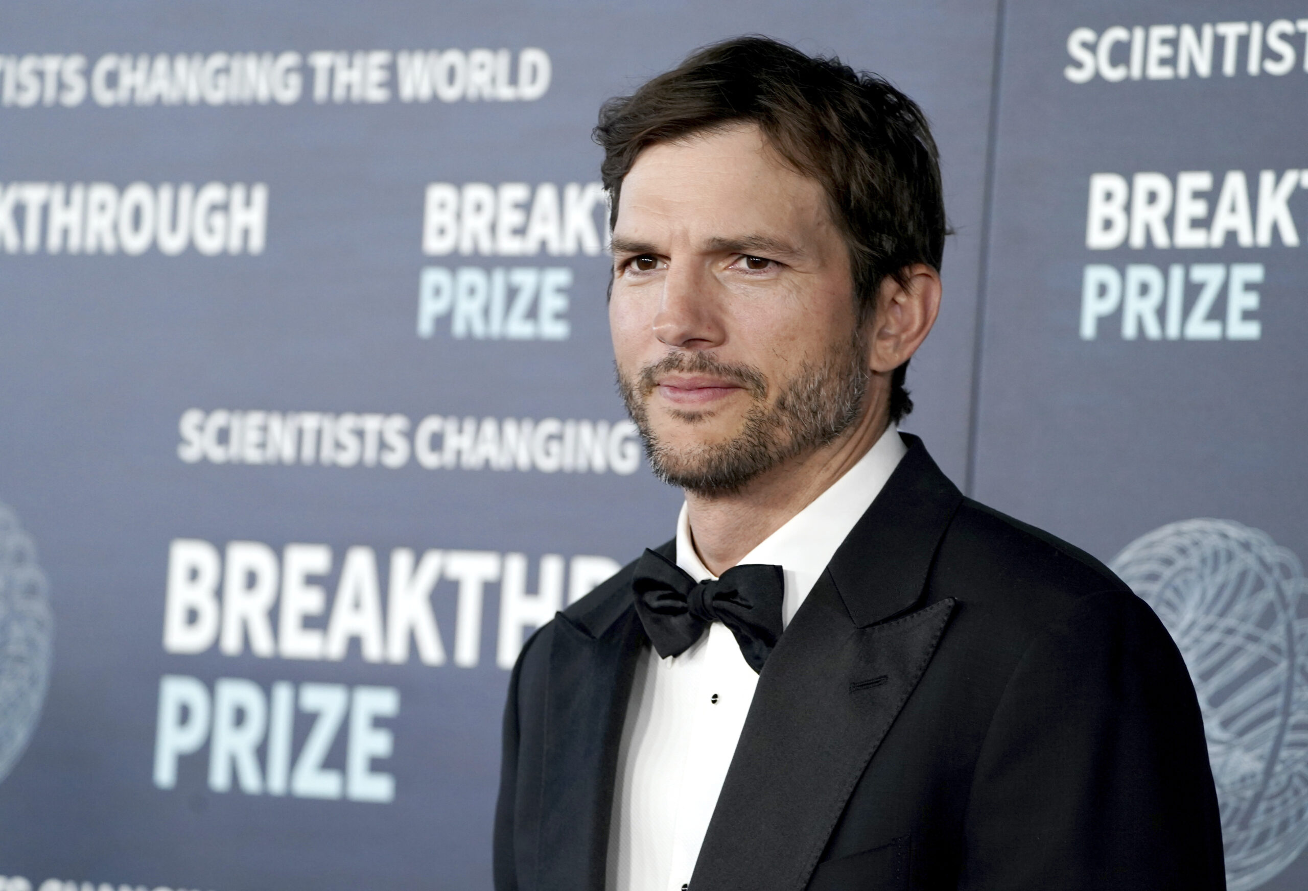 Kutcher Resigns From Child Abuse Org He Founded