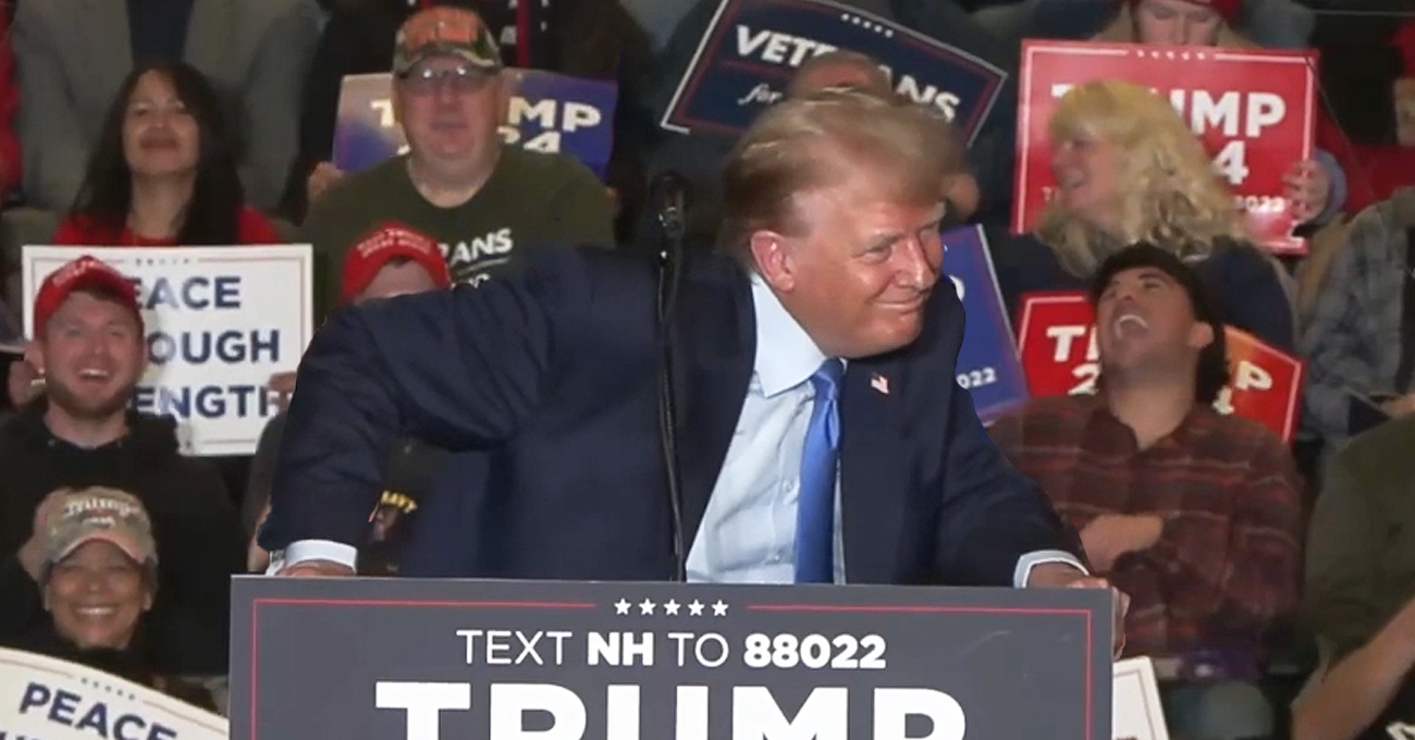 Trump Repeatedly Says Chris Christie Is 'NOT A Fat Pig' As Rally Crowd ...
