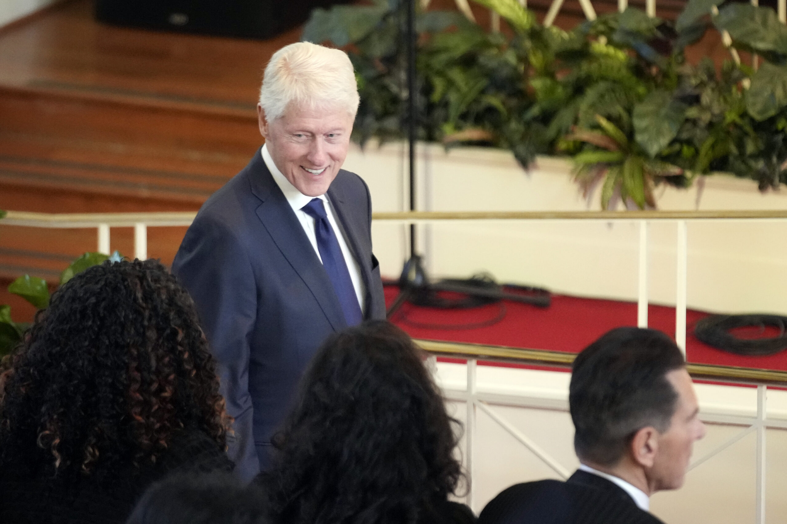 'Clinton Likes Them Young': Bill Clinton Named in New Jeffrey Epstein ...