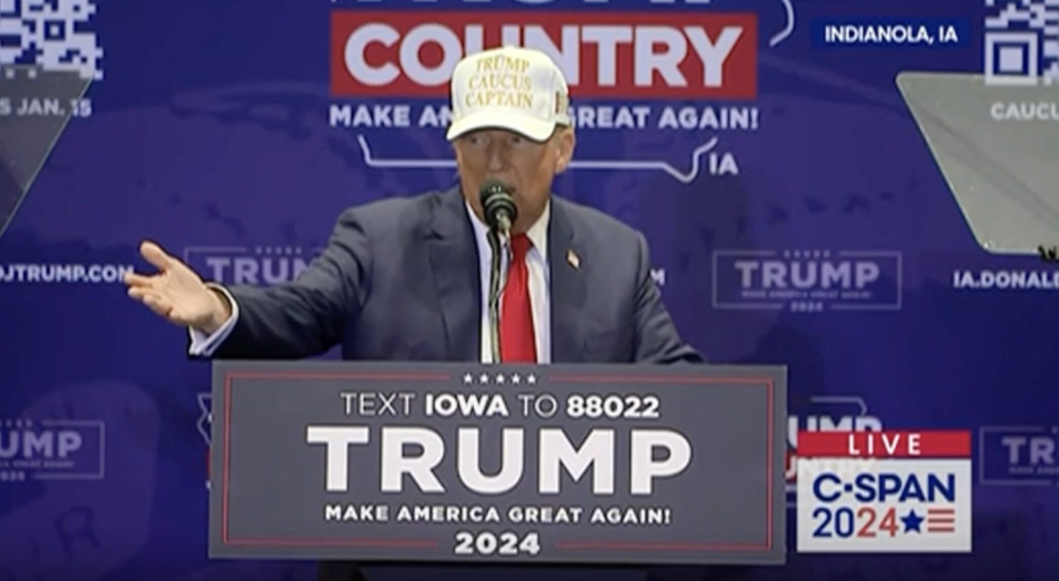 Trump Shouts Out Al Capone and Sammy 'The Bull' Gravano
