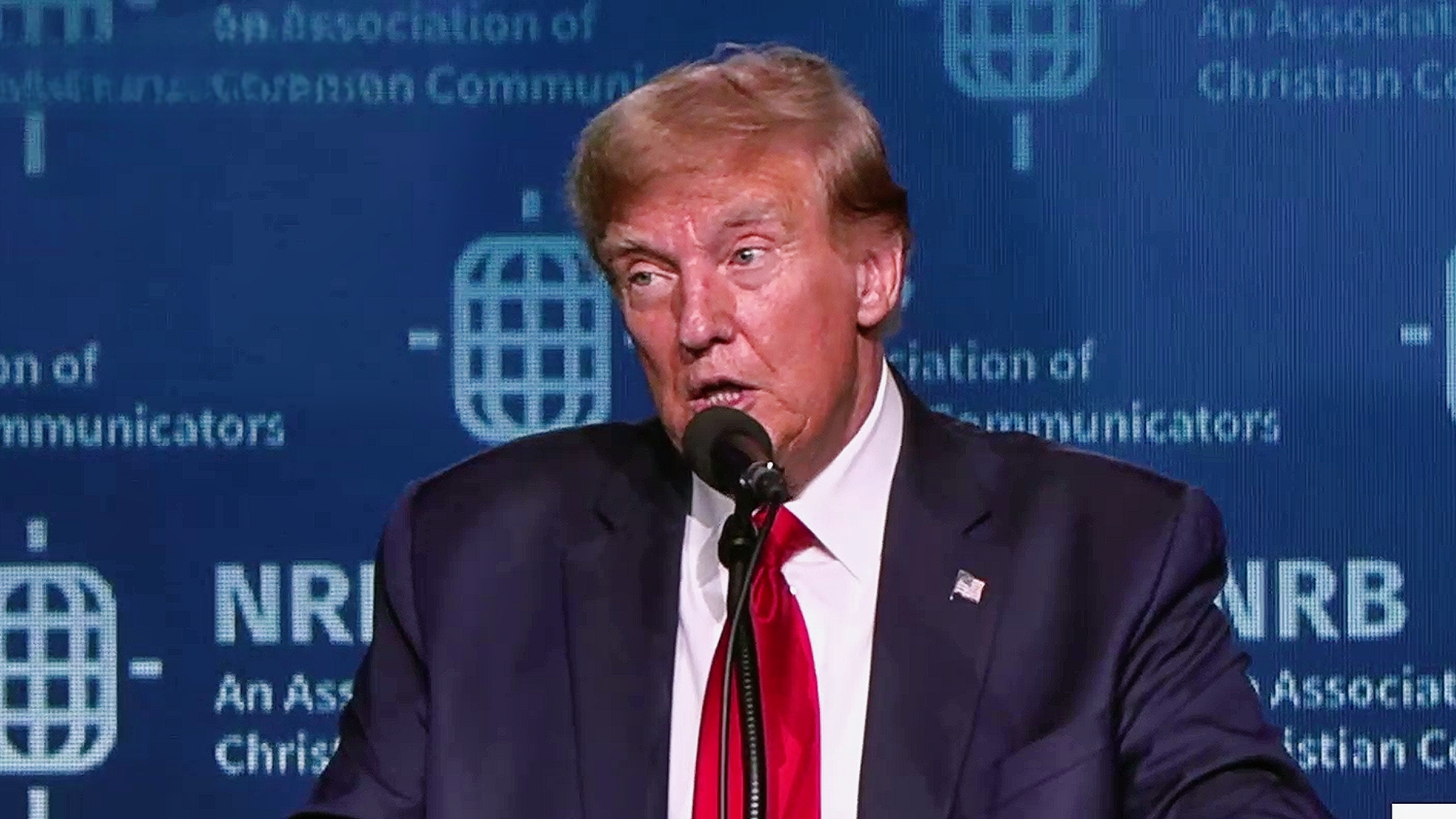 Trump Rants About 'Evil' Biden, Migrants on 'Steak Mountain'