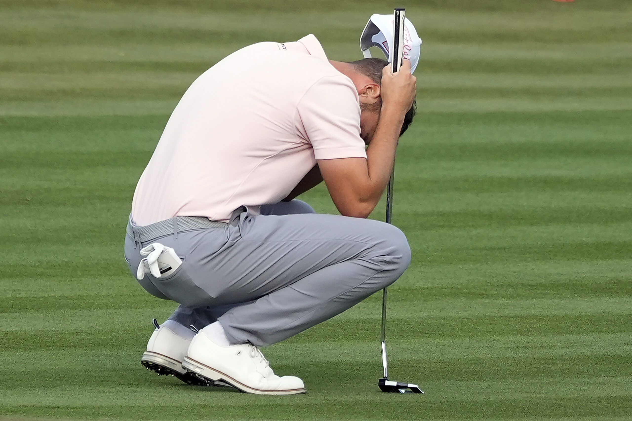 Wyndham Clark Prematurely Celebrates Putt That Lips Out