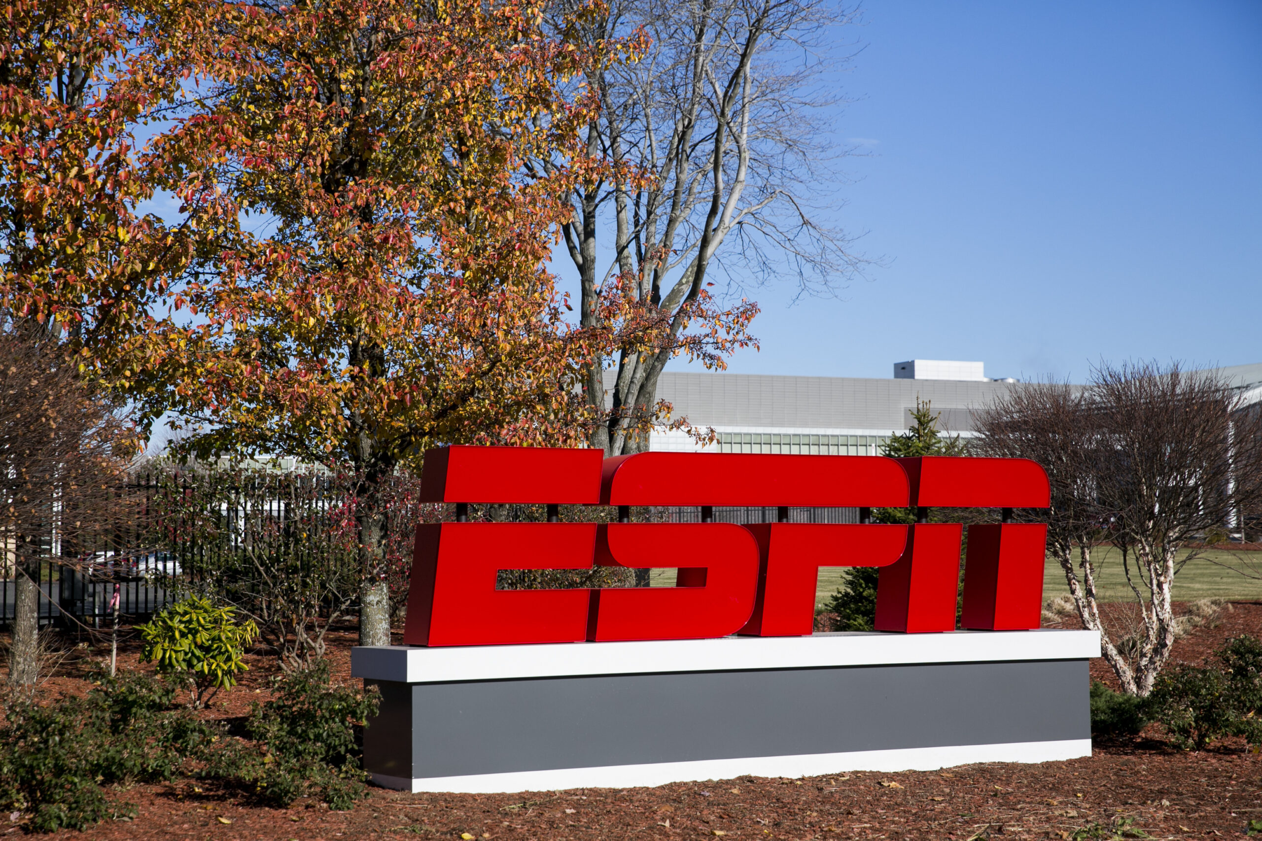 Norby Williamson Out at ESPN After Nearly 40 Years
