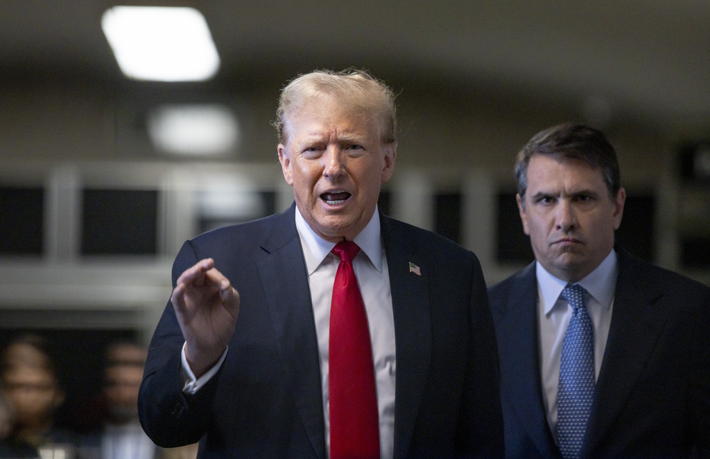 Clay Travis Wants GOP DAs to Indict Democrats for Trump