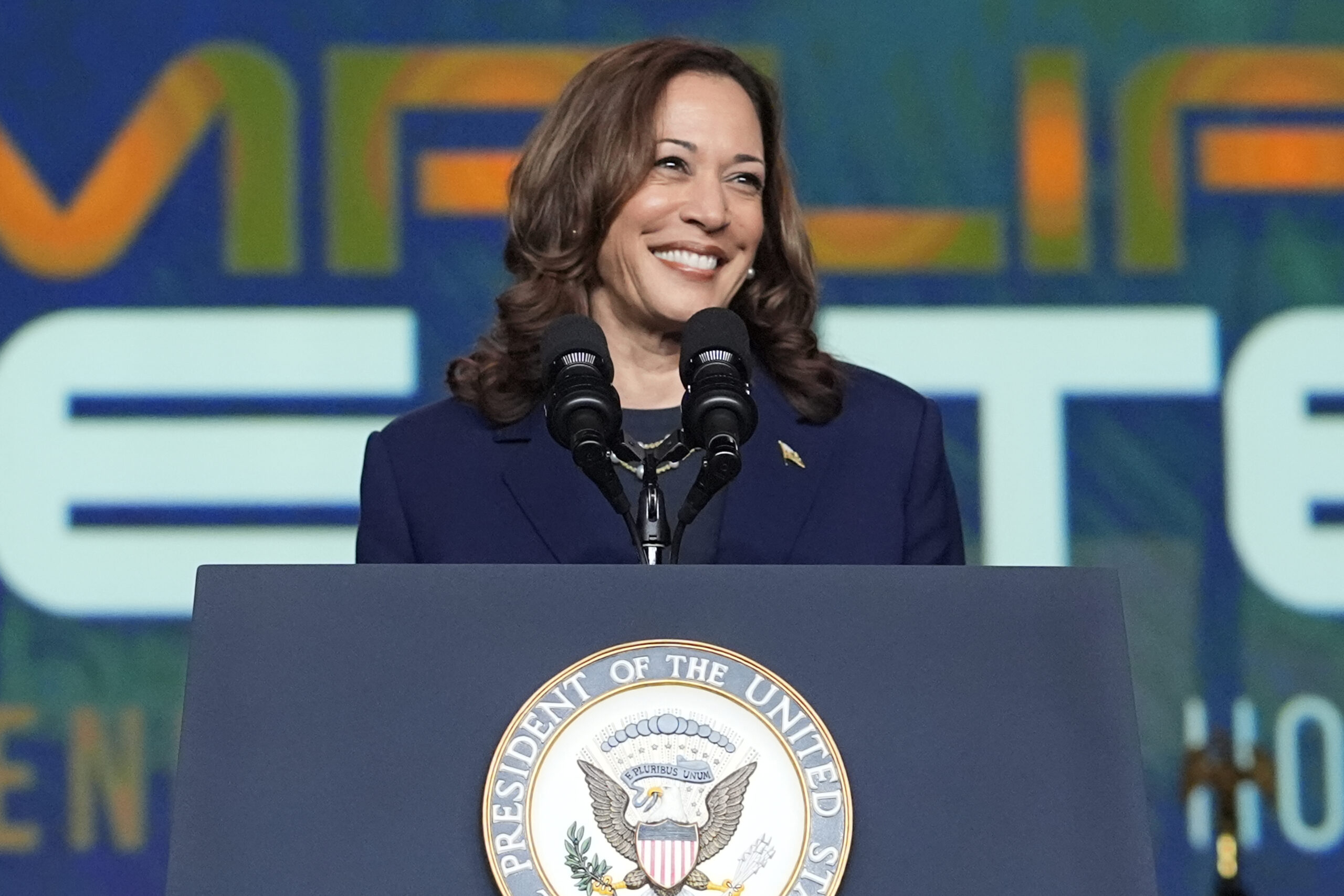 Kamala Harris Campaign Posts Massive $310M Fundraising Haul