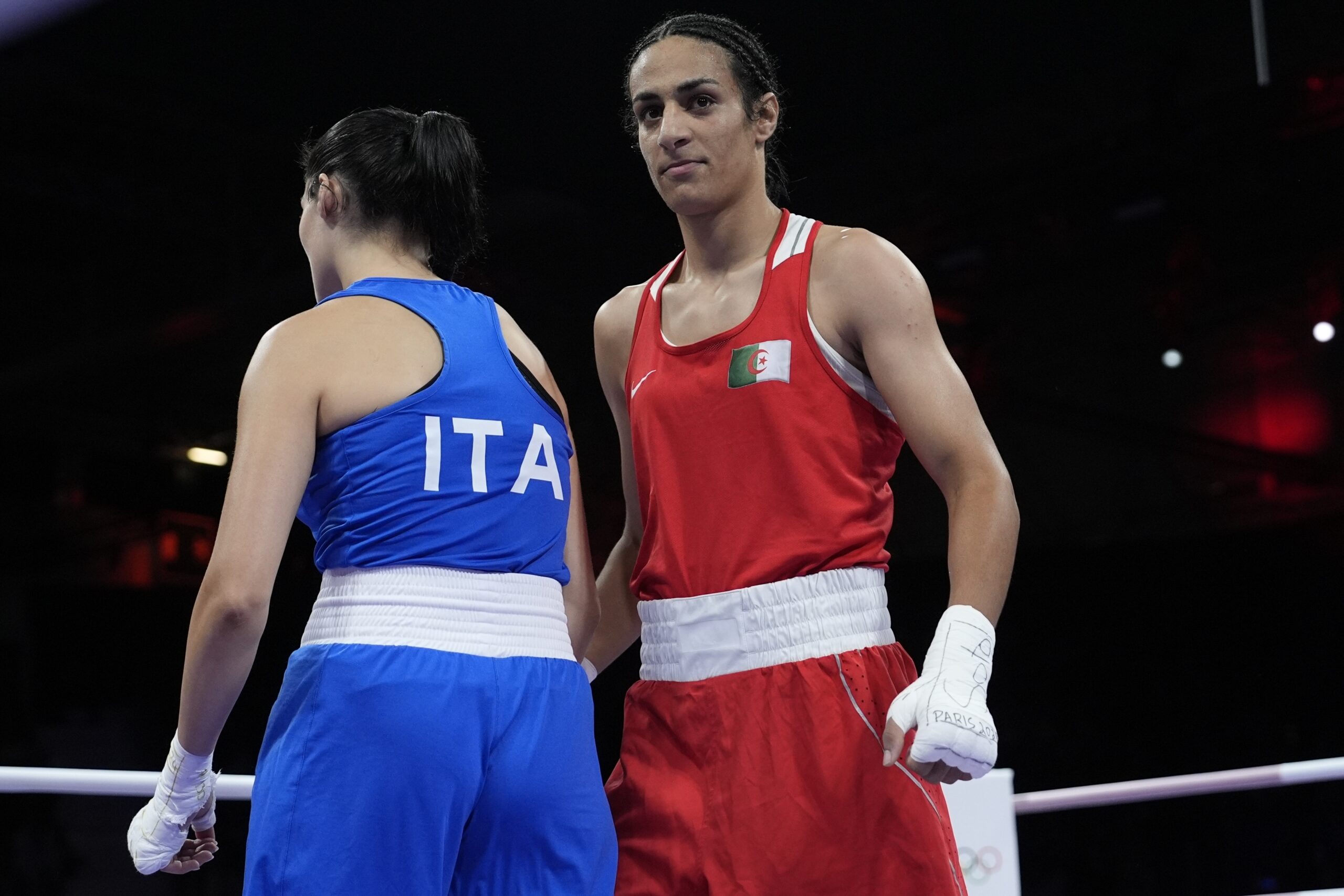 Italian Boxer Apologizes for Snubbng Algerian Opponent