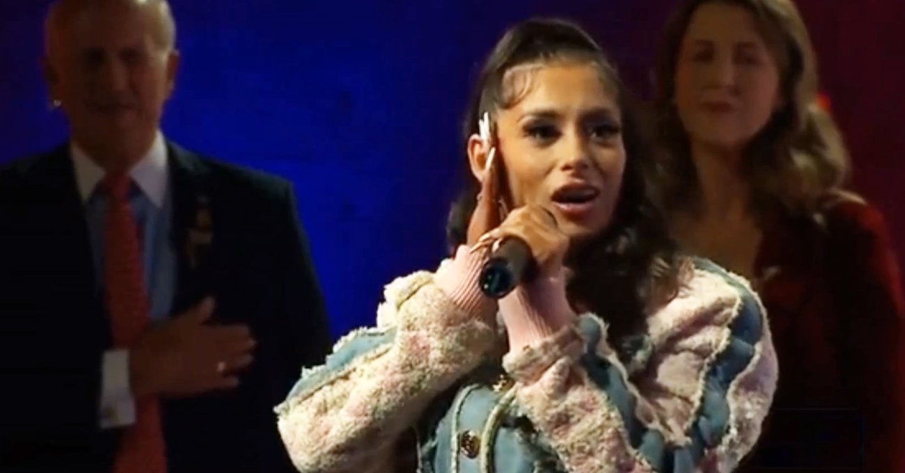 Indie Singer Botches National Anthem at Third-Party Debate