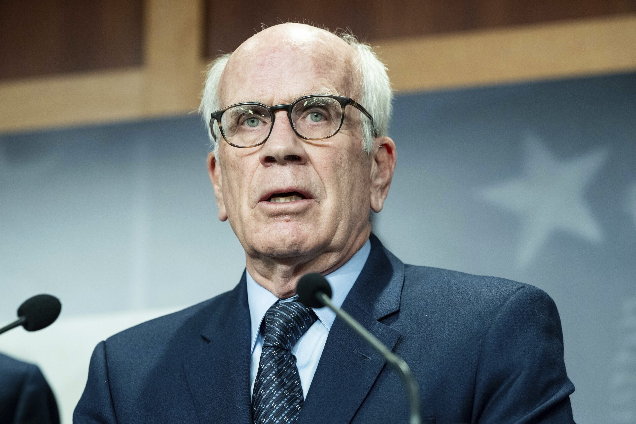 Sen. Peter Welch Says Pam Bondi Did A Good Job At Hearing