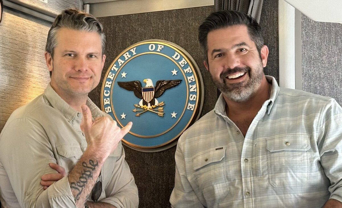 Pentagon Spokesman Sean Parnell Has Tense Meeting With Press