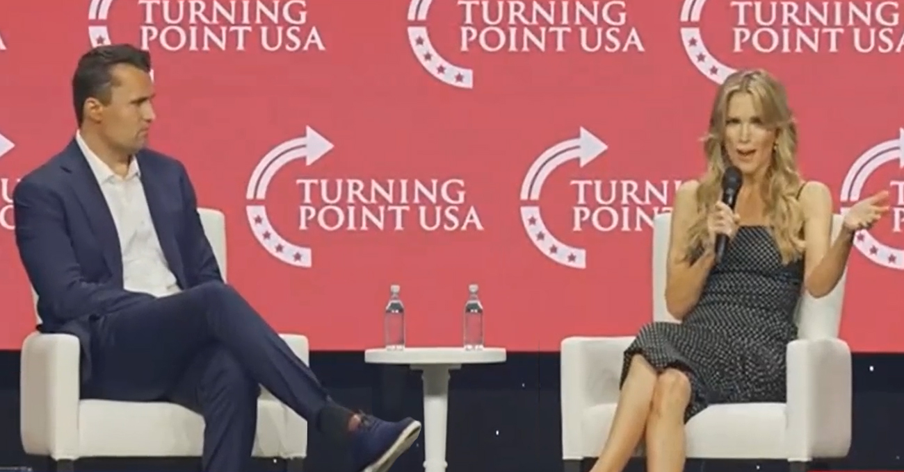 Conservative Crowd Goes Wild As Megyn Kelly Rips Pam Bondi