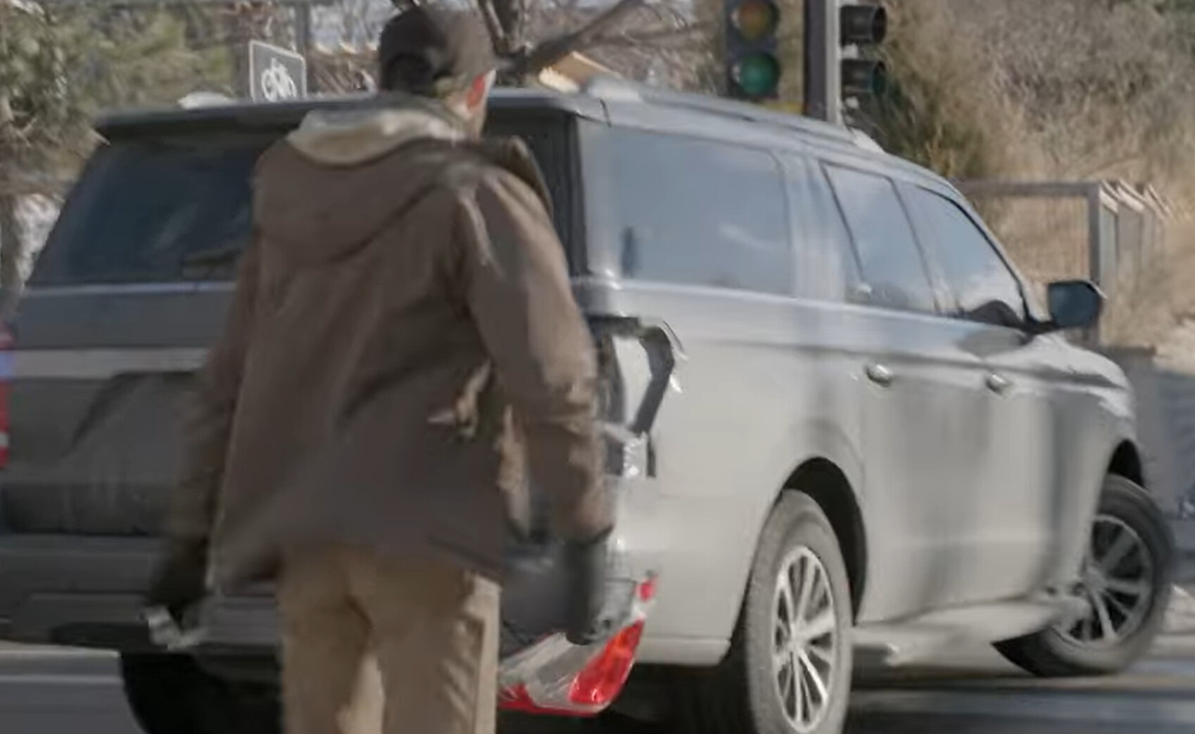 Yes, That Video of Alex Pretti Kicking a Cop Car Matters